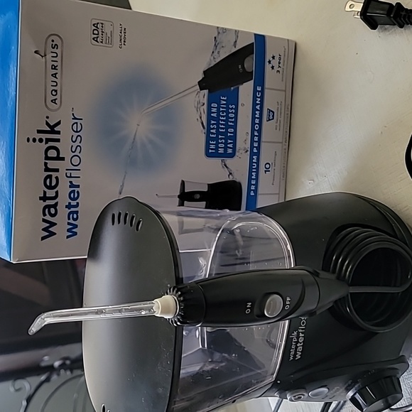 Waterpik | Other | Waterpik Waterflosser Aquarius Model With 7 Tips ...